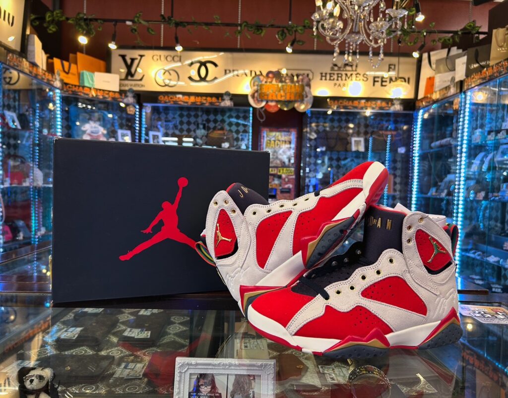 【NIKE】 AIR JORDAN 7 RETRO SP “Trophy Room” | おたちゅう日立南店（旧夢大陸）